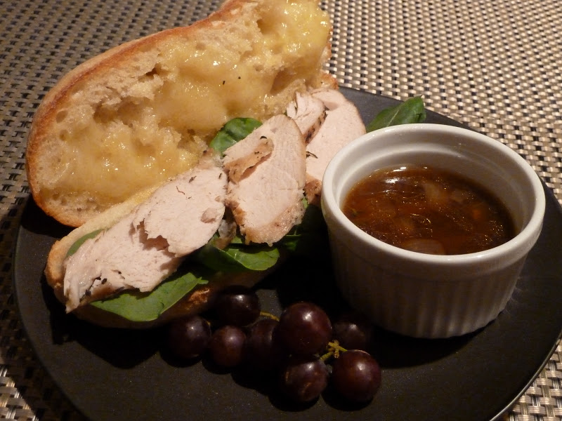 Cracked Pepper: Turkey and Gruyere French Dip