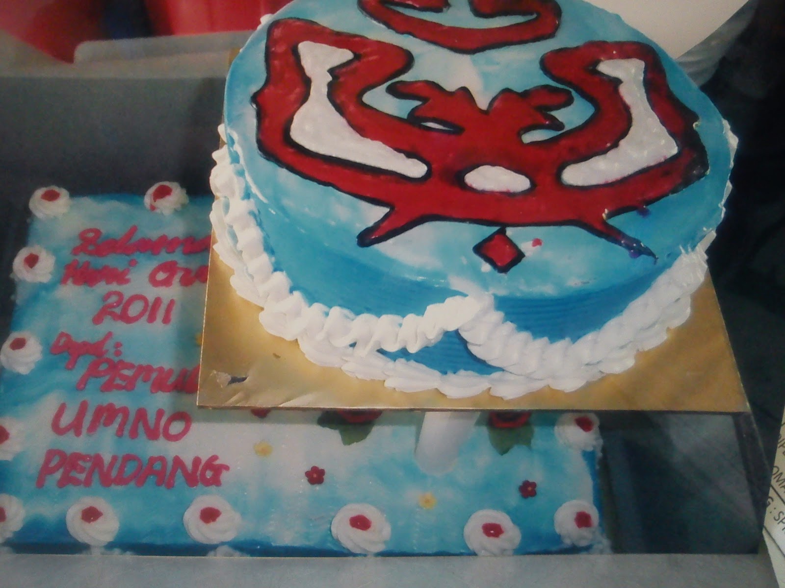 cOklat lUv: Kek Tema Khas