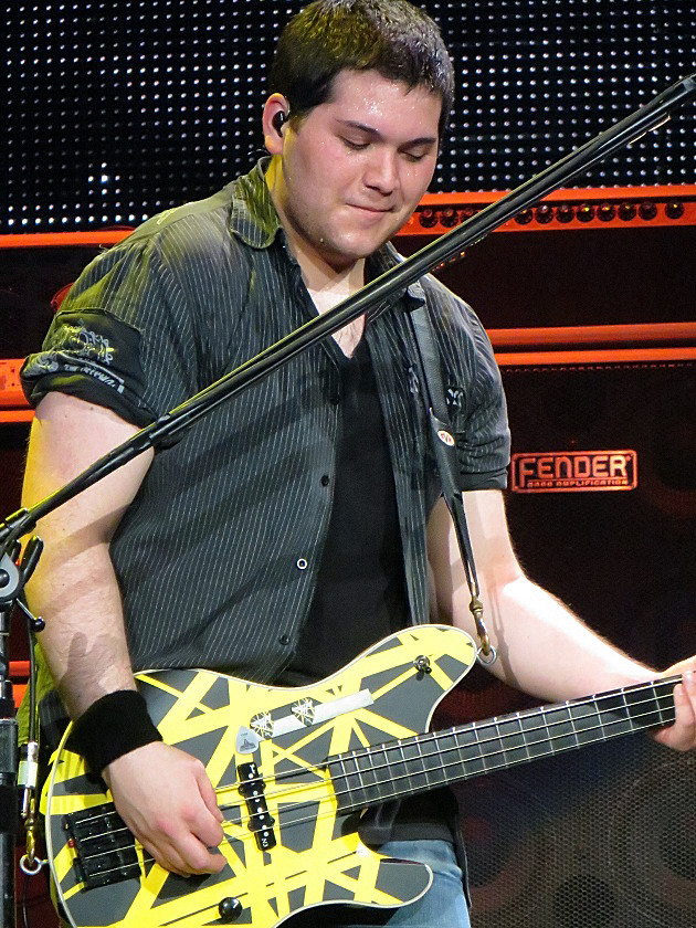 WHAT A TEMPER!: VAN HALEN STORMS THE ALAMO