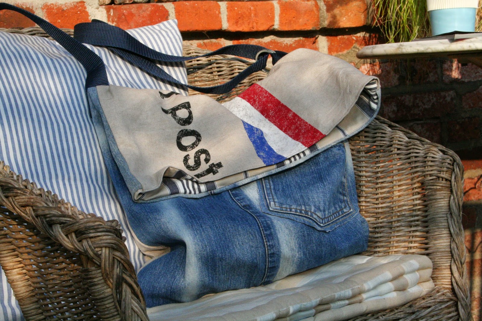 Reetselig: Meine Posttasche - das letzte Teil für Emmas Stoffabbauprojekt