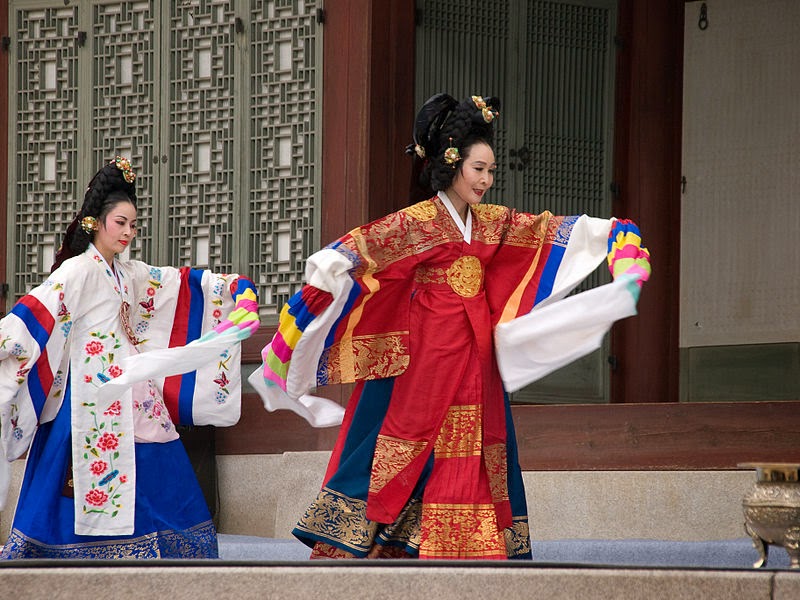 K-WORLD: Tarian Tradisional Korea