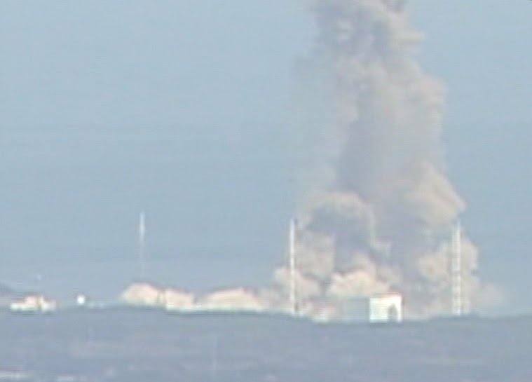 Japan's chief cabinet secretary says a hydrogen explosion has occurred ...