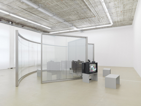 DAN GRAHAM. TWO-WAY MIRROR PAVILION. | diaporama11