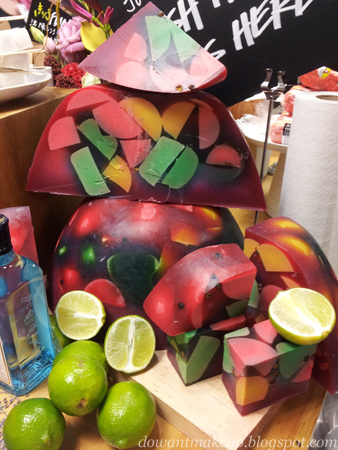 LUSH FUN + Quickie Holiday Preview | Do Want Makeup