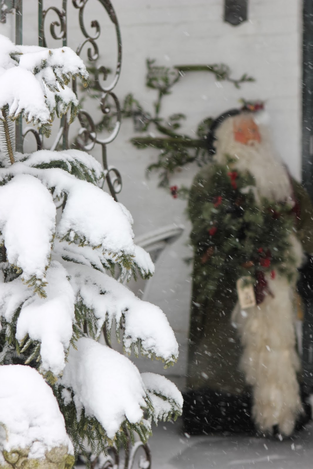 Romancing the Home: Mother Nature's Snow Icing