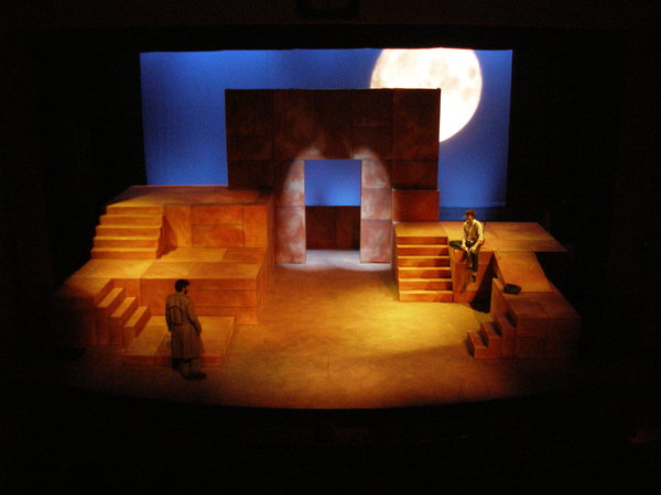 The Rising of the Moon By Lady Gregory: In Summary