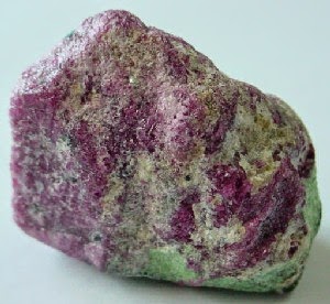 Crystals and Gemstones: Ruby Zoisite / Ruby in Zoisite Healing Properties