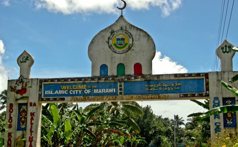 MINDANAO PAGADIAN FRONTLINE: Displaced families in Marawi receive ...