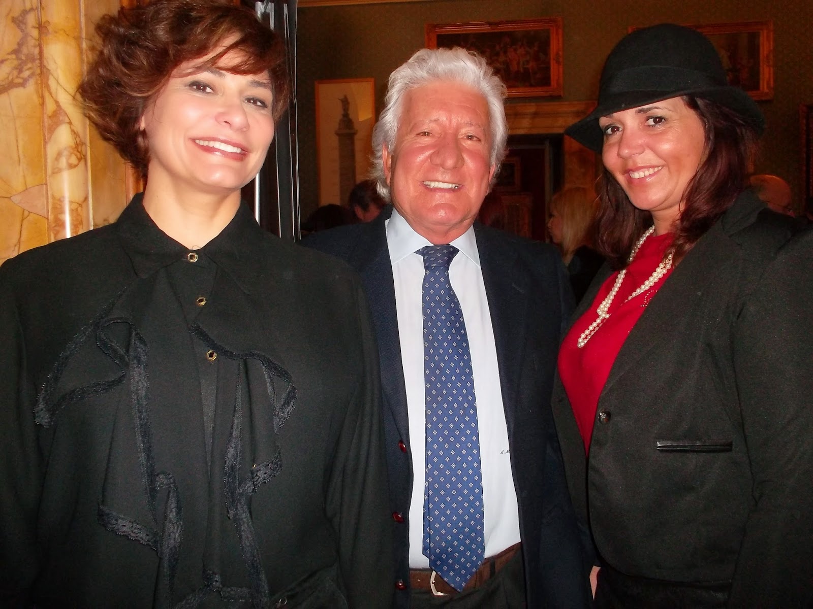 Gossip e Spettacolo - www.inciucio.it: 2015-01-04