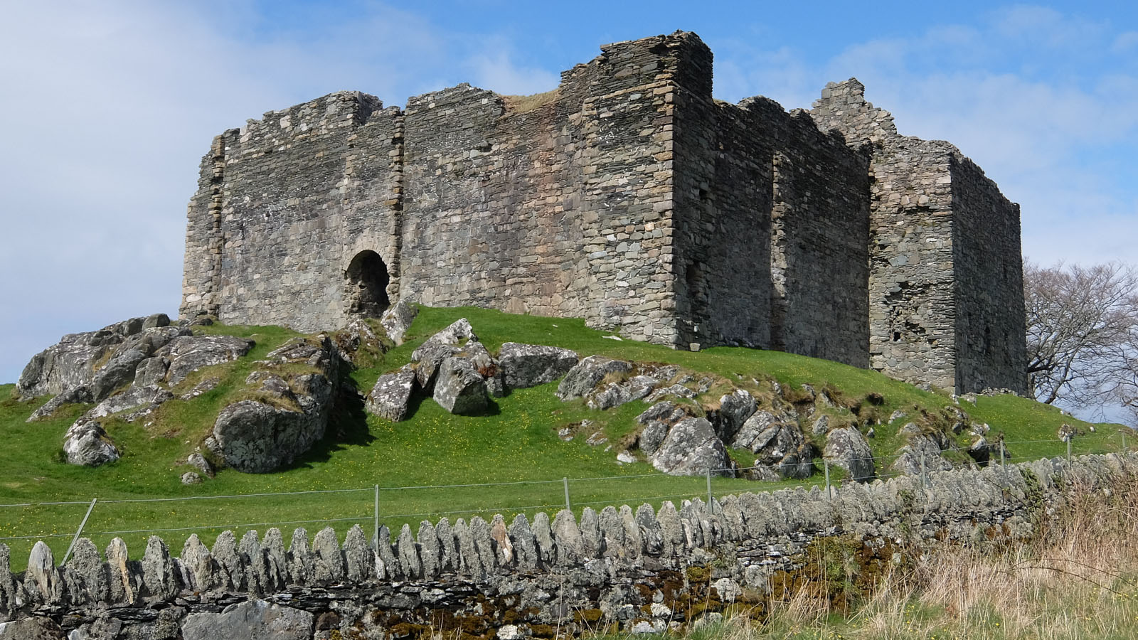 Tales from the Road: Castle Sween