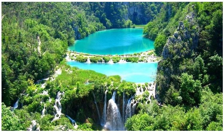 10 Gambar Pemandangan Air Terjun Terindah di Dunia | Gambar Pemandangan