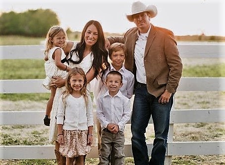 Views From The Edge: 'Bye Johanna & Chip: Couple picks family over fame