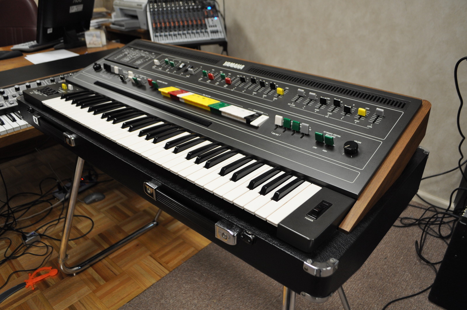 MATRIXSYNTH: Yamaha CS60 Polyphonic Synthesizer