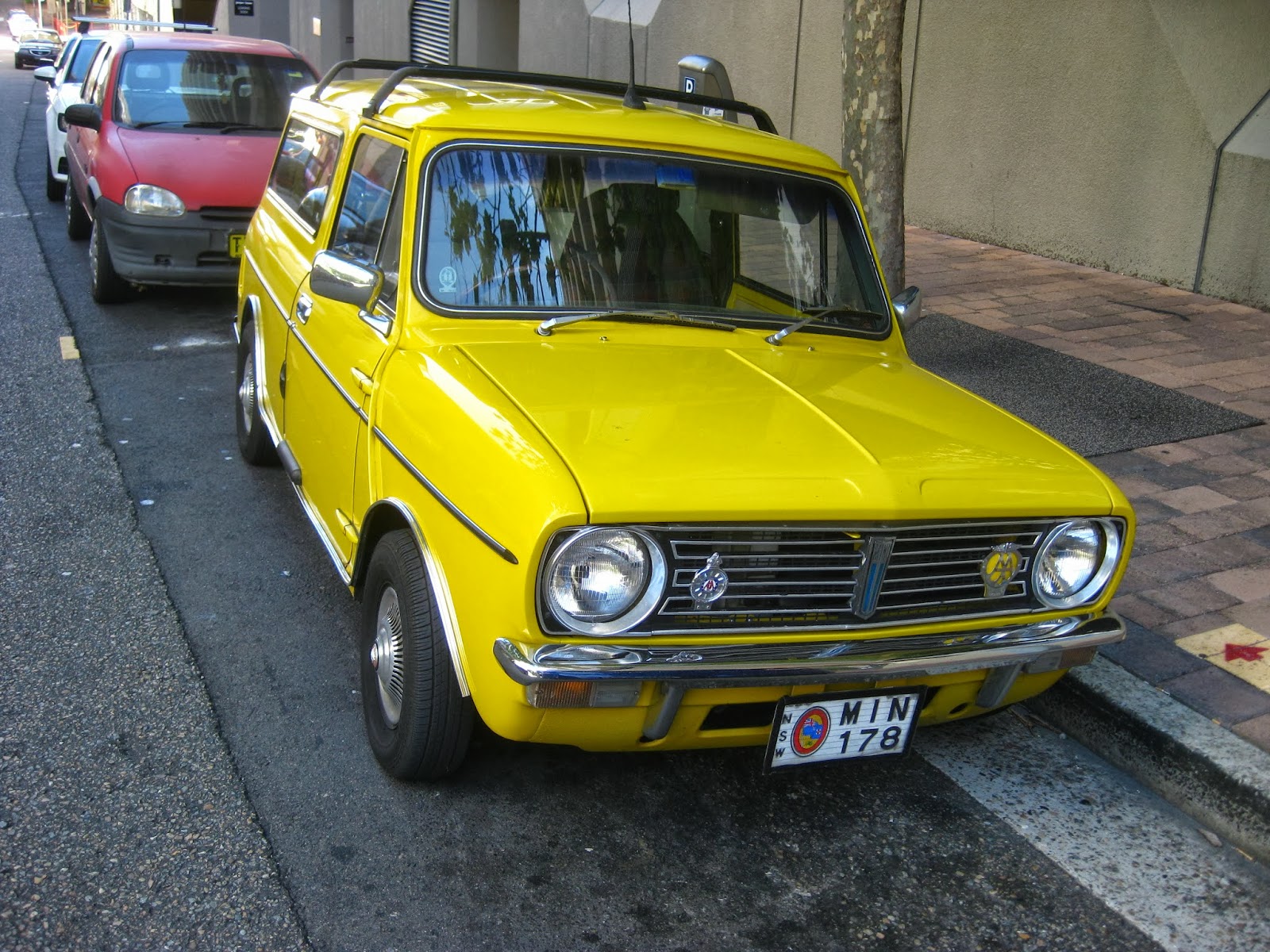 Aussie Old Parked Cars: 1978 Leyland Mini Van