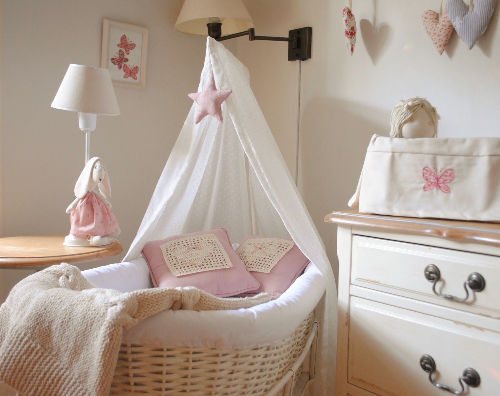 Paz Montealegre | Decoración: juegos de cuna Moisés