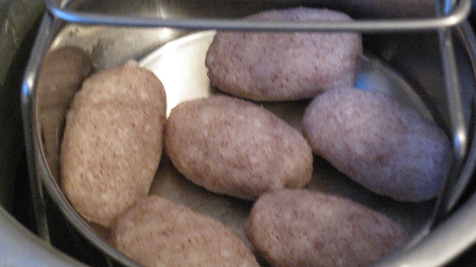 Welcome to Prameela's Kitchen: Pundi Gatti/ Steamed Boiled Rice Balls