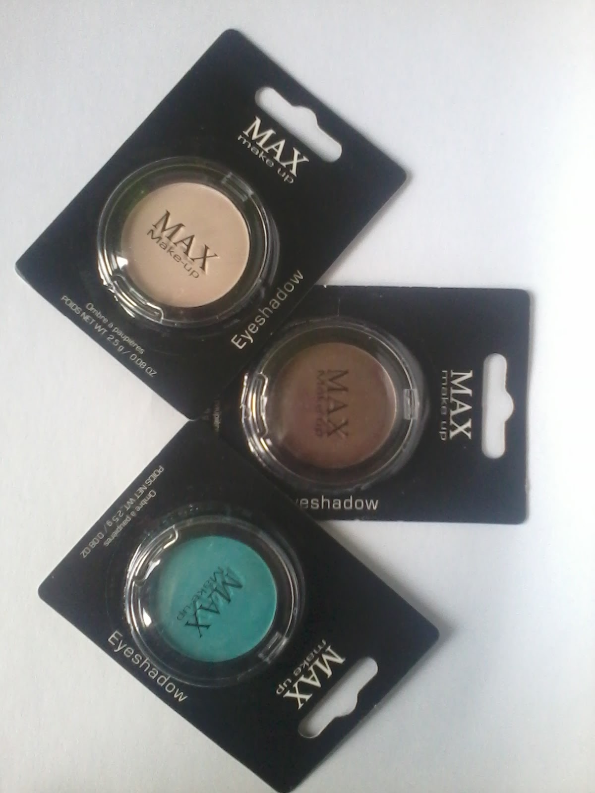 Just Janneke: Review: Max make up; mono eyeshadows