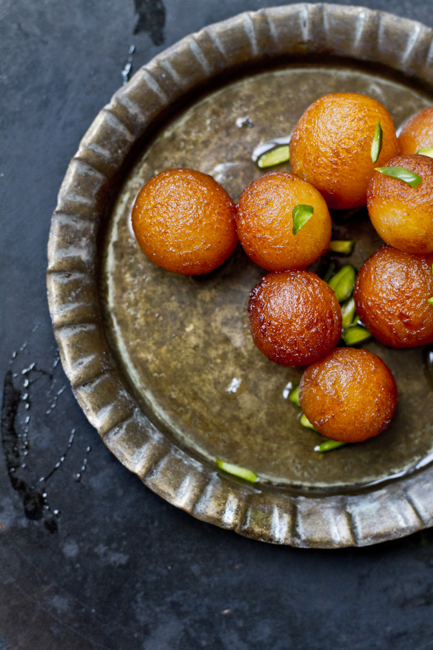 Gulab Jamun With Rose Ice cream | Journey Kitchen