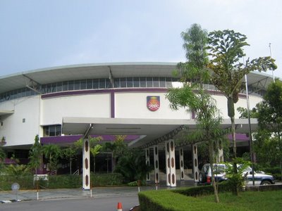 Kerajaan Umno/BN Peralat Melayu & Bumiputera untuk kayakan kroni ...