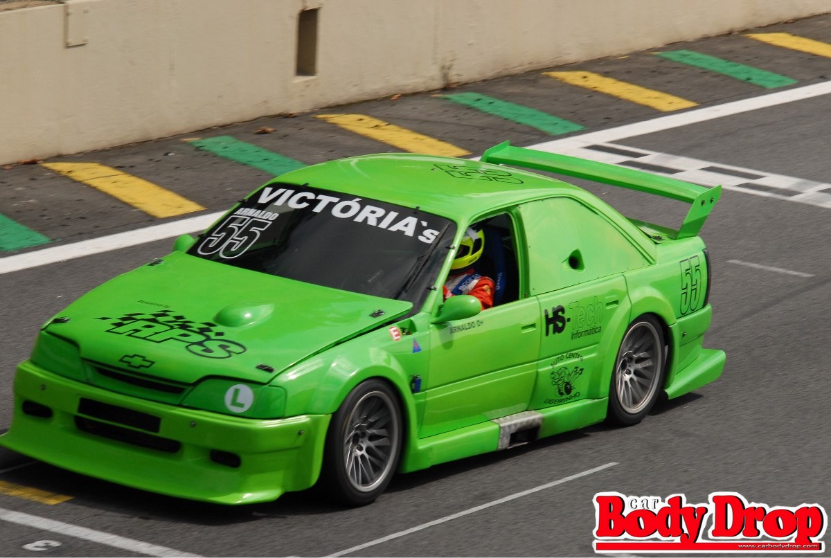 Omega Stock Car a venda