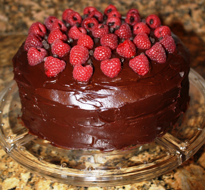 Move. Eat Healthy. Live Better.: CHOCOLATE LAYER CAKE WITH RASPBERRIES ...