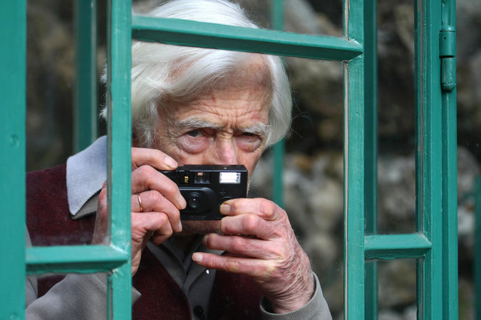 Bint photoBooks on INTernet: Flower Child Marc Riboud Photography