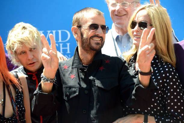 BEATLES MAGAZINE: PEACE AND LOVE FROM L.A.