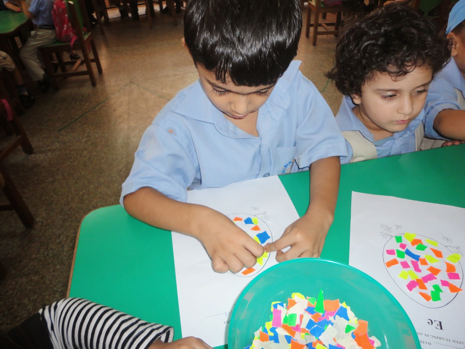 SMS NARAINA: PAPER TEARING ACTIVITY