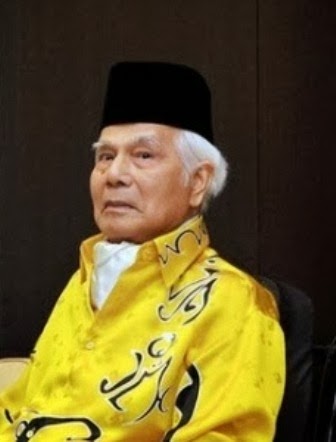 Maharum Bugis Syah (MBS): 30 Tahun Tuanku Azlan Diatas Singahsana ...