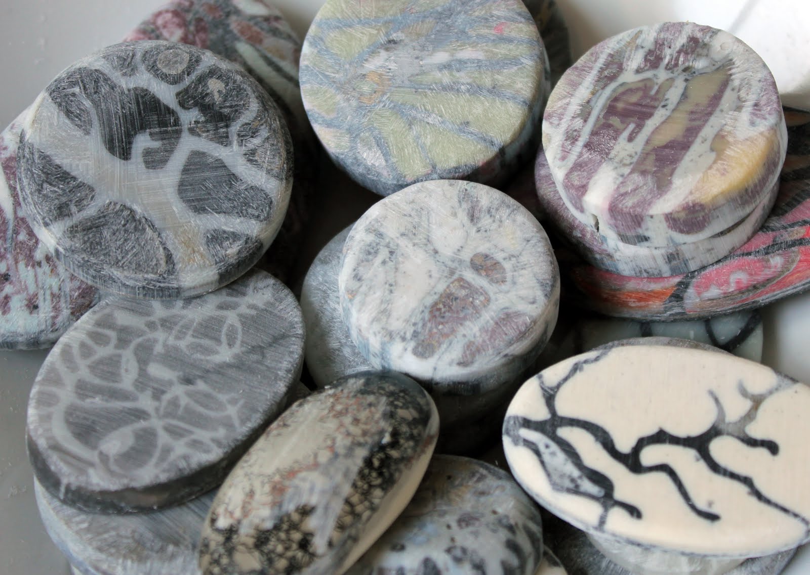 Jane Dzisiewski: Cutting Resin Stones for Jewellery Showcase at ...