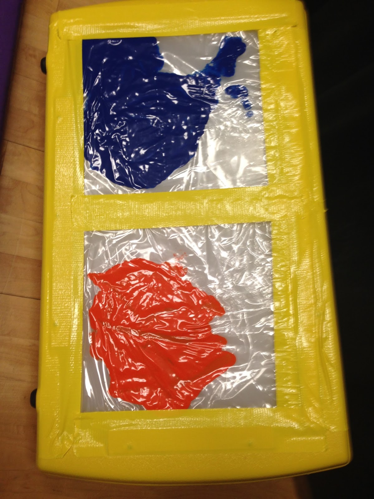 the independent little bee...: Painting with a Light Box