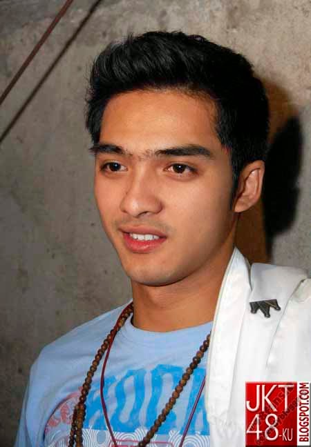 Profil Biodata Ricky Harun Lengkap - Biografi Ricky Harun