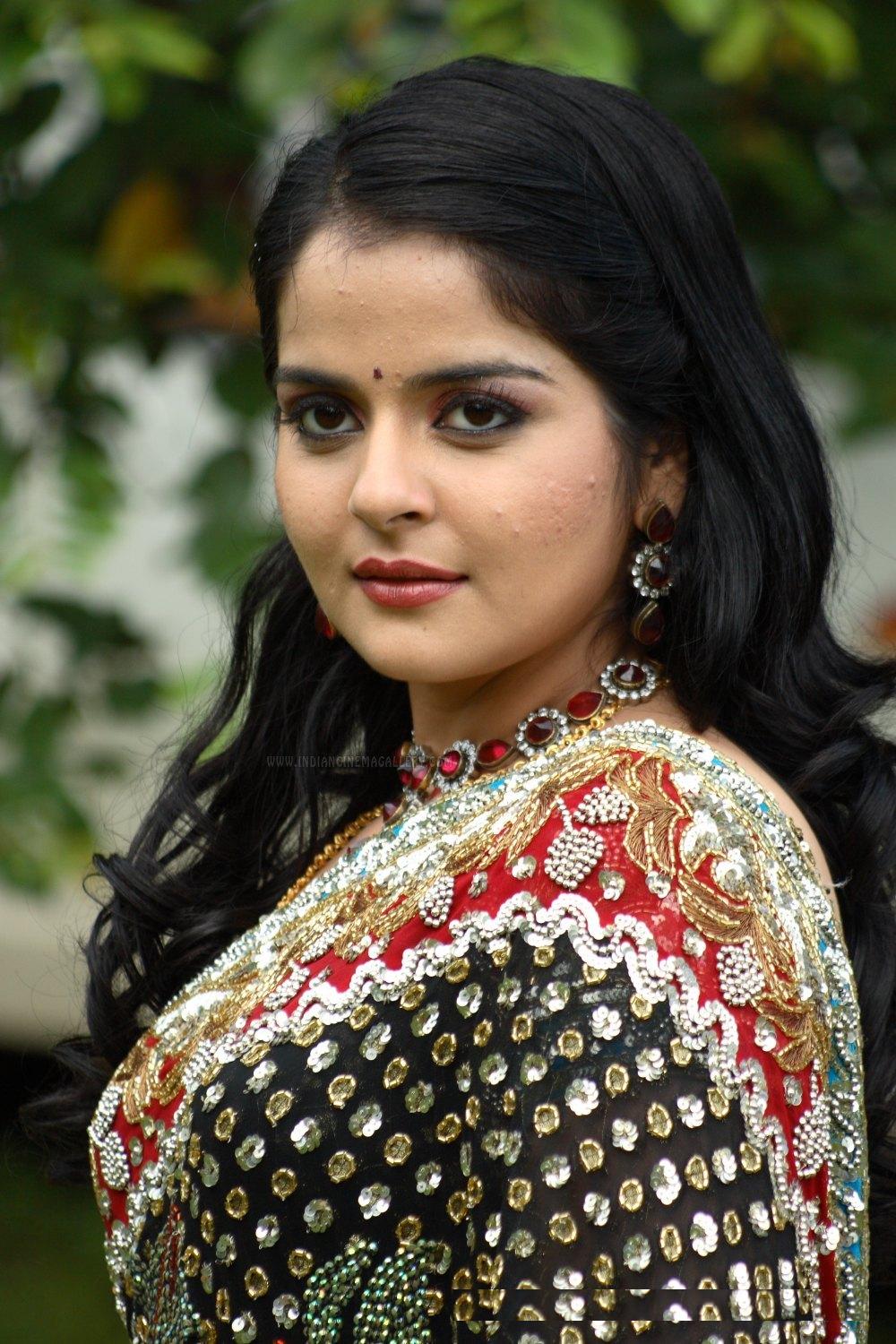 Kingdom of Photo Albums: Malayalam Sexy Actress Roma