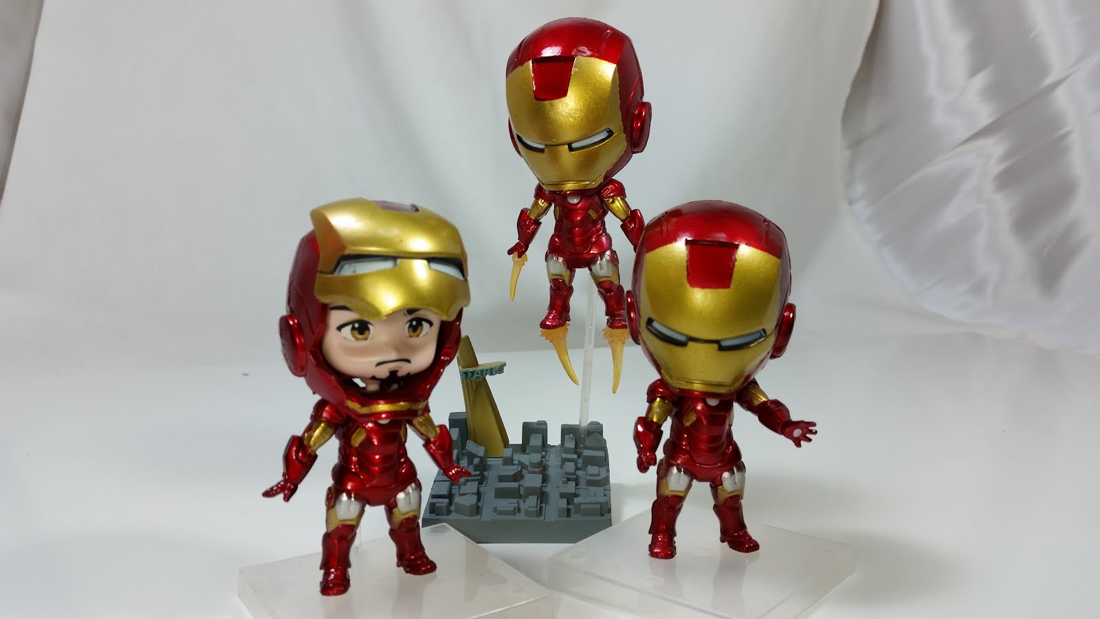 Bridgemagnet Toys: Review: Nendoroid Iron Man Mark VII Rip-Off Knock-Off KO