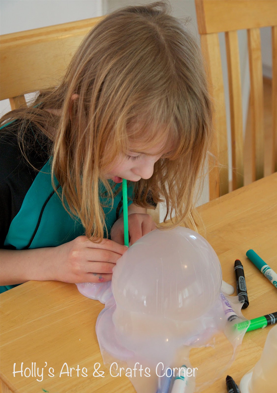 Holly's Arts and Crafts Corner: Sensory Activity: Playing with DIY Flubber