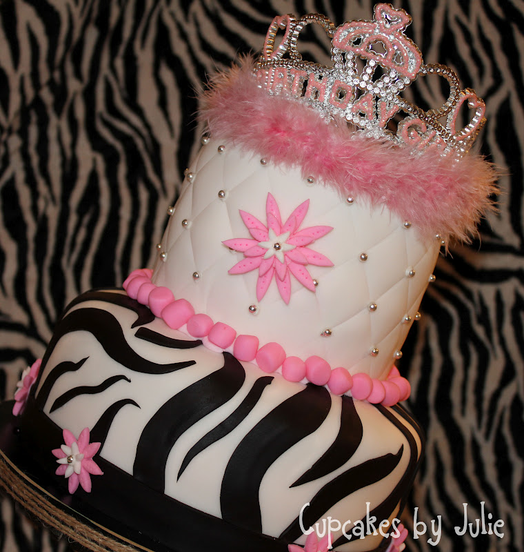 Crae's Creations: Zebra Princess Cake & Cupcakes
