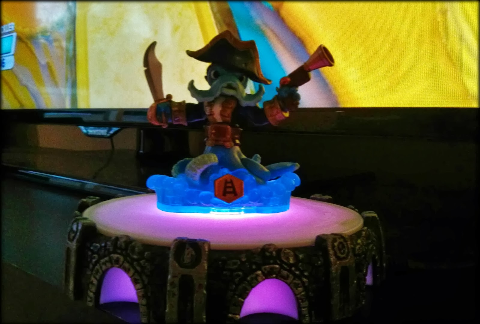 Skylanders Swap Force - Mix & Match Your Favorite Heroes! - Outnumbered ...