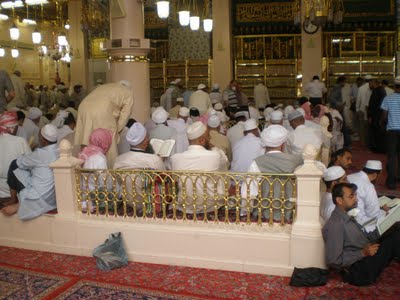 Ensiklopedia Muslim (موسوعة المسلم): AHLI SUFFAH