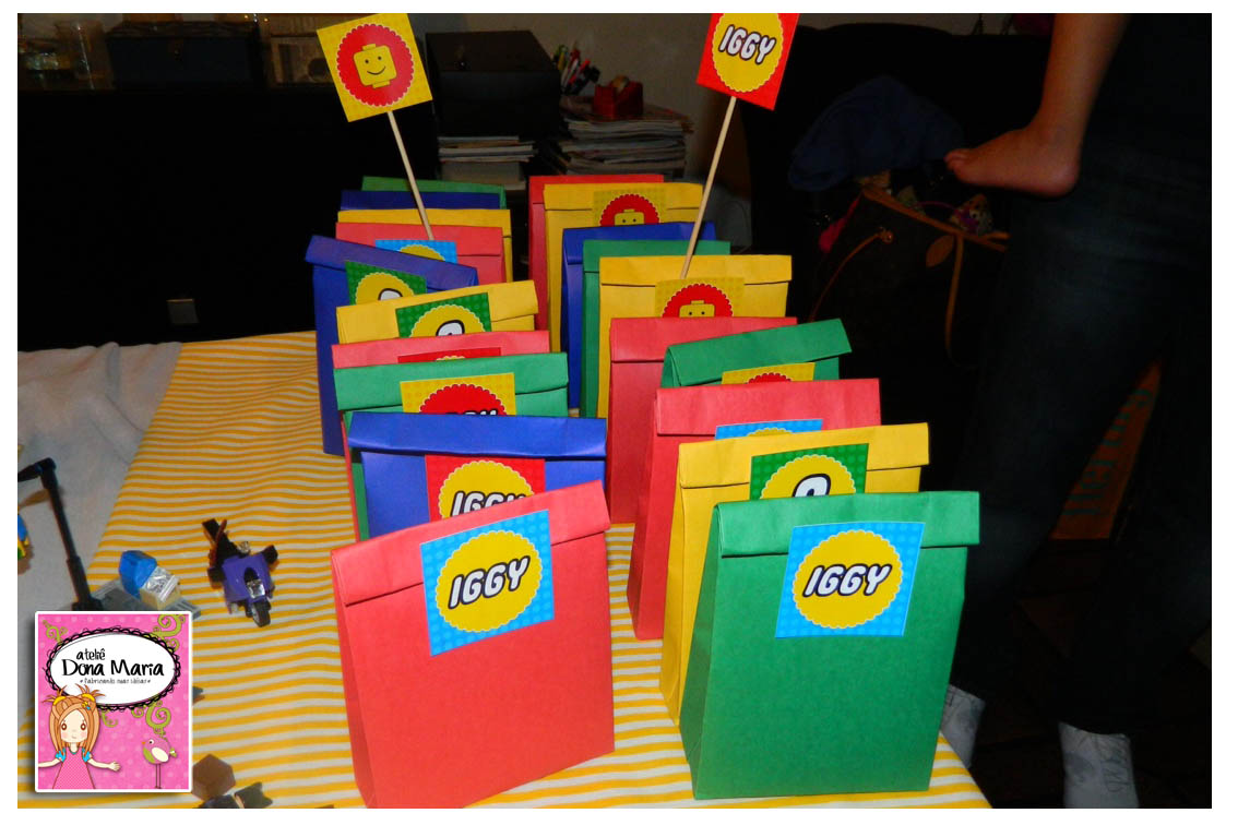 Ateliê Dona Maria: Festa do Iggy com muito Lego