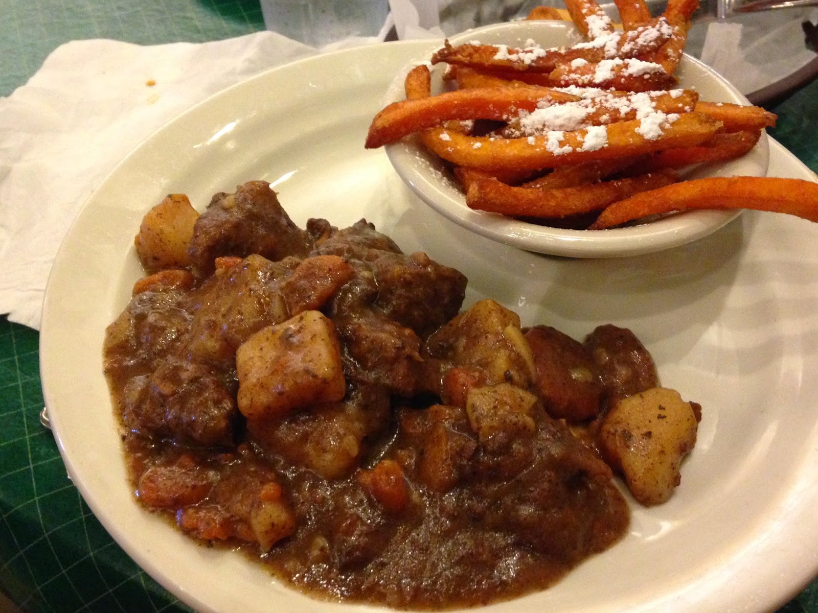 Let's Eat Out: Lizard’s Thicket Columbia SC Area