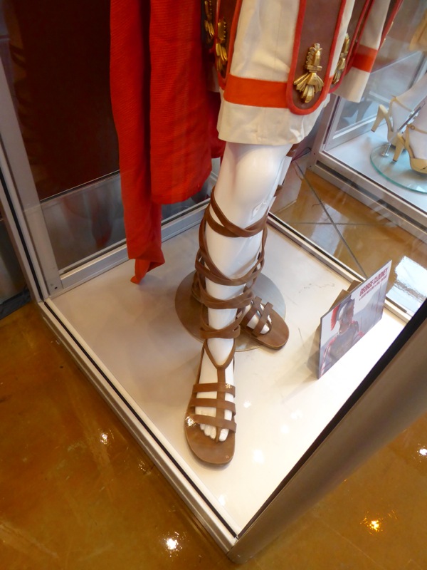 Hollywood Movie Costumes and Props: Hail, Caesar! film costumes on ...