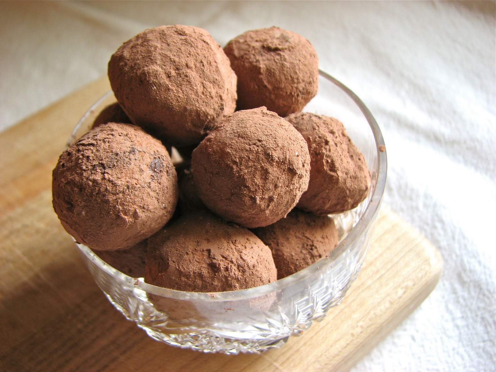 Delectably Mine: Chocolate Truffles