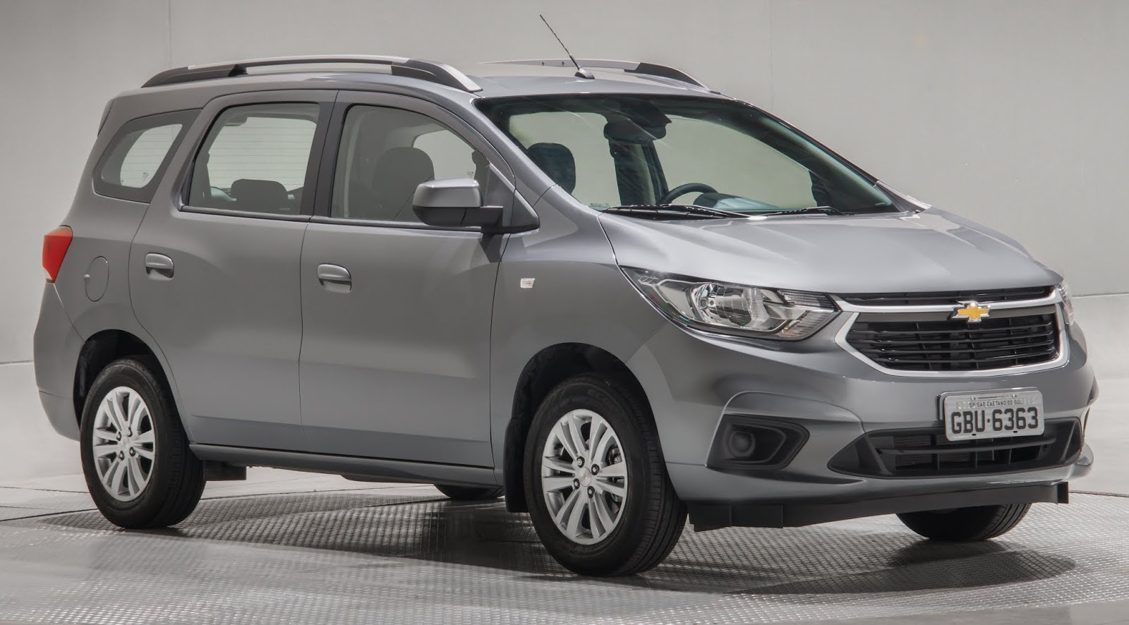 Chevrolet Spin estreia versão 1.8 Automática para pessoas com deficiência