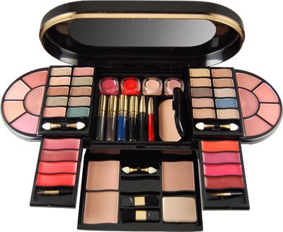 SHE FASHION CLUB: Huge Makeup Kit