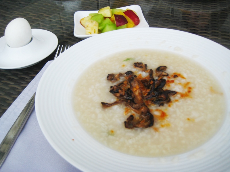 Anagon: Acacia Hotel: Food Trip!