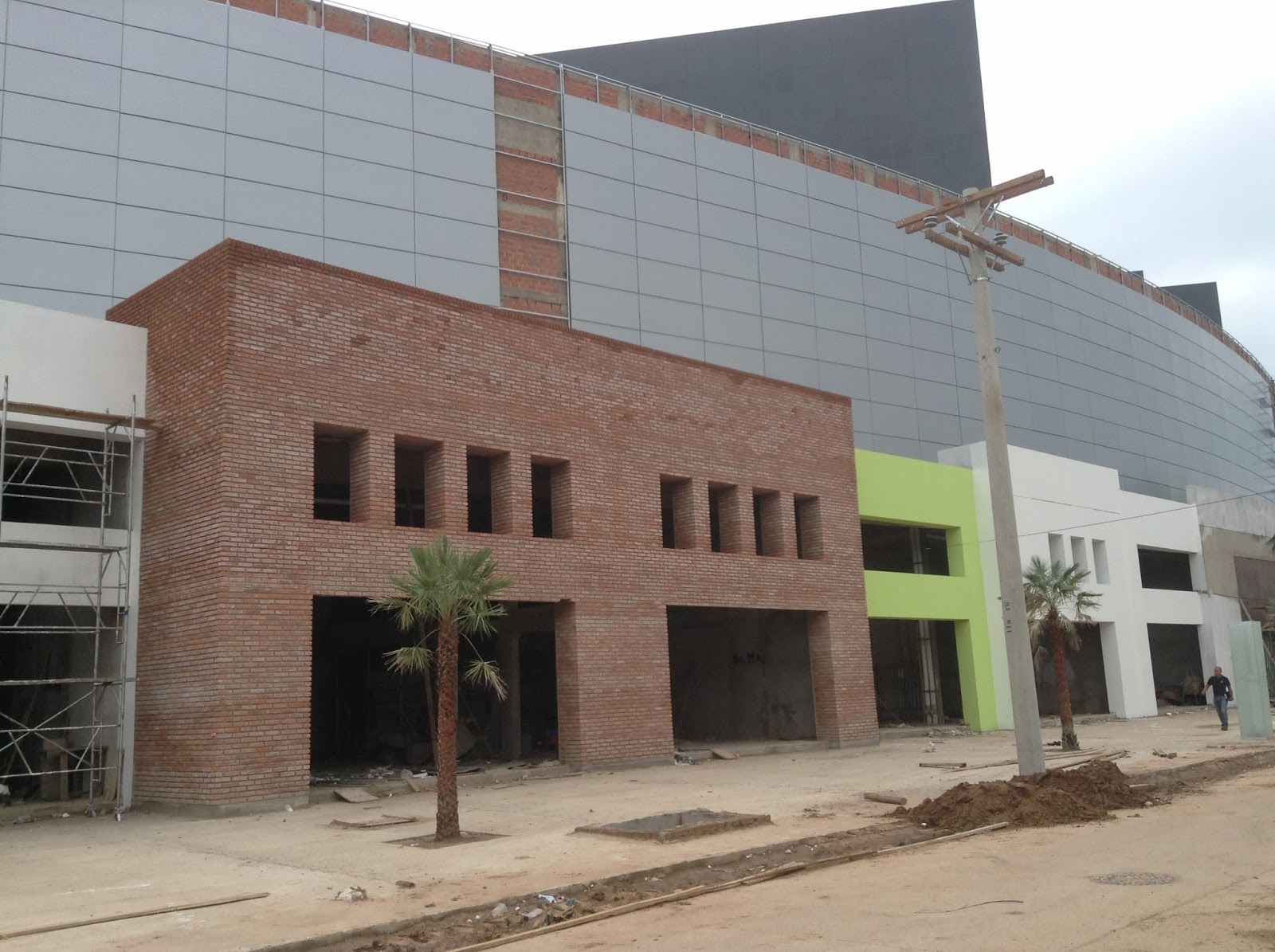 Ventura Mall: Ultimas imagenes del Ventura Mall - 25/11/2013, 1 mes mas?