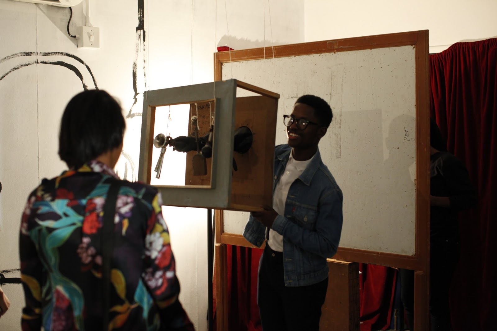 Exploring the Performative Art Object.