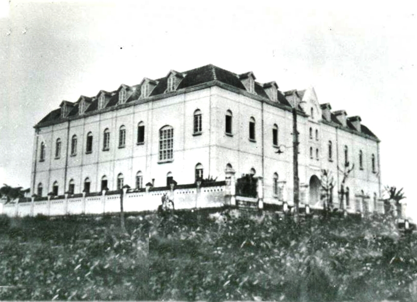 Museu Fotográfico de Divinópolis : Convento & Franciscanos
