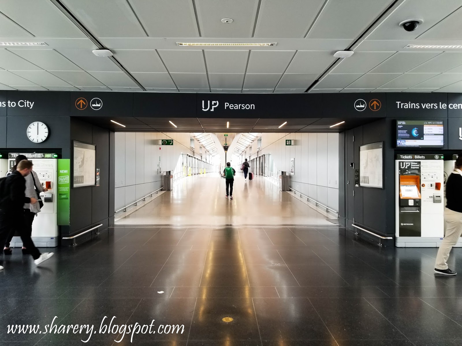 Terjemahan Hati: Kereta Api UP Express Di Toronto, Kanada