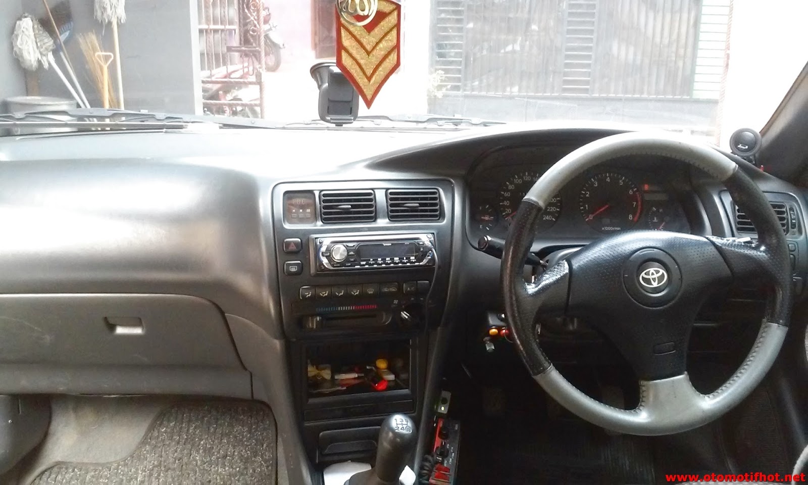 Modifikasi Mobil Toyota Great Corolla